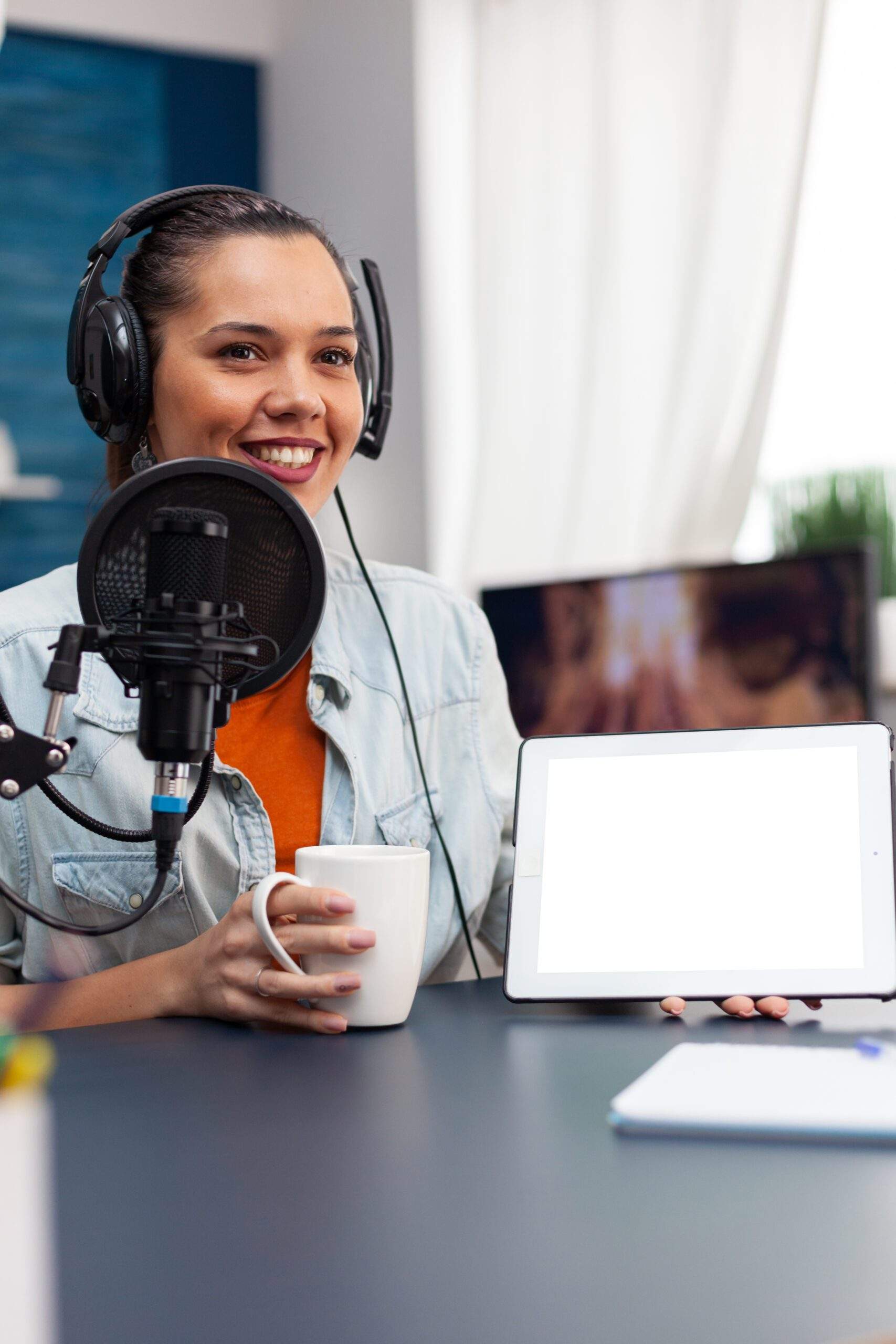 8 Pro-Level Mistakes Podcasters Make When Setting Up Their Studio (And ...